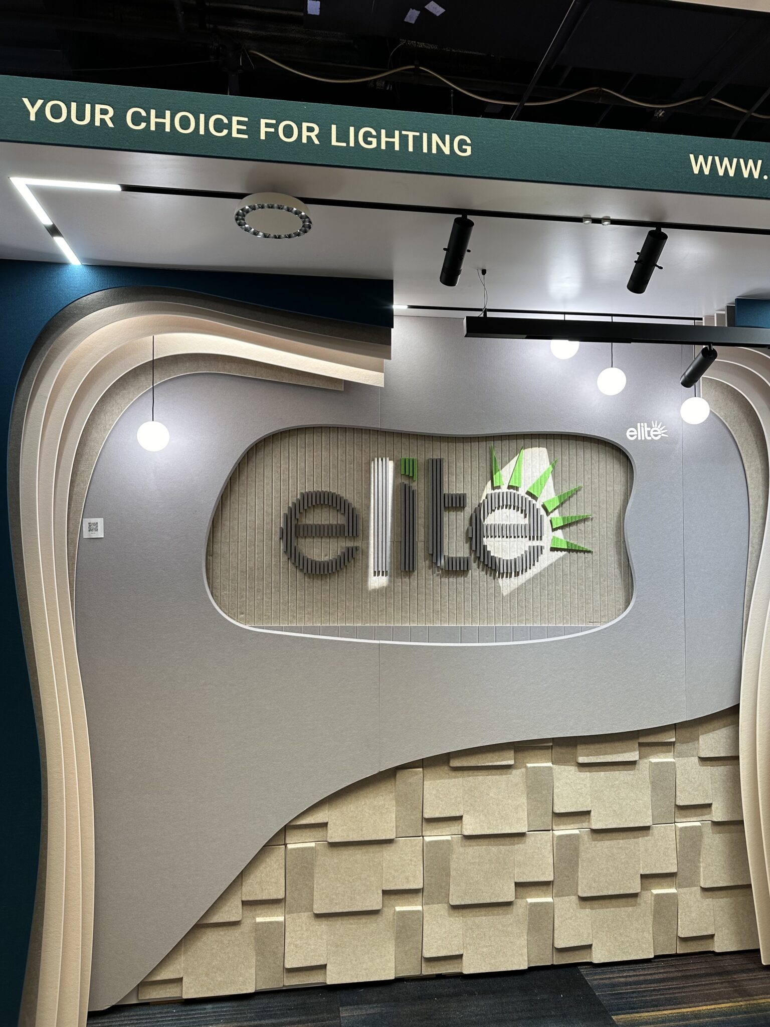 A Lively Crowd Among Bustling Booths - LEDucation Day 1 - EdisonReport